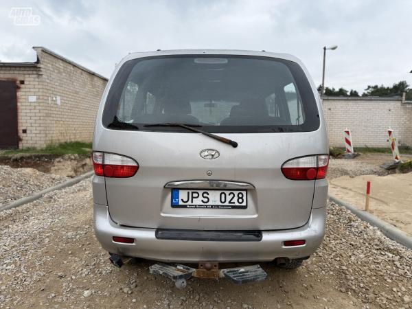 Pelēks Hyundai H-1 2003 Ukmergė, ar dzinēja tilpumu 2.50 L un nobraukumu 216 tūkst. km par 1500 €, foto 5 vietnē AUTOMOTO.COM.LV