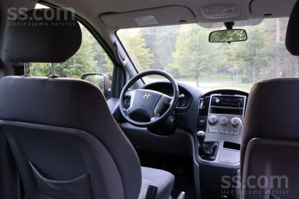 Pelēks Hyundai H-1 2010 Rīga, ar dzinēja tilpumu 2.50 L un nobraukumu 276 tūkst. km par 6990 €, foto 8 vietnē AUTOMOTO.COM.LV