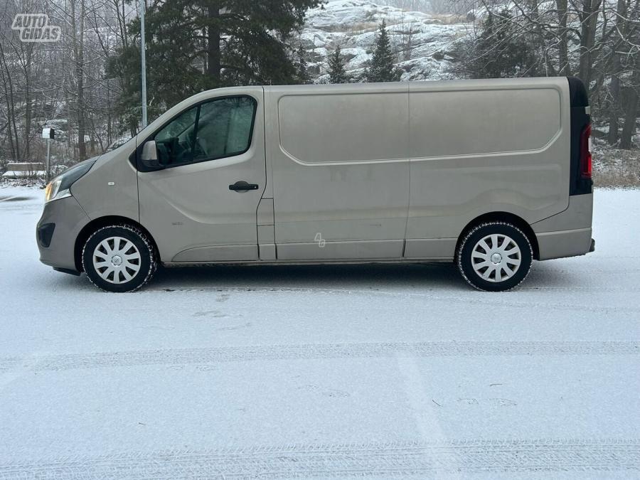 Hyundai H-1 2008 in Siauliai, with an engine capacity of 2.50 L and mileage of 250 thousand km for 2500 €, photo 6 on AUTOMOTO.COM.LV