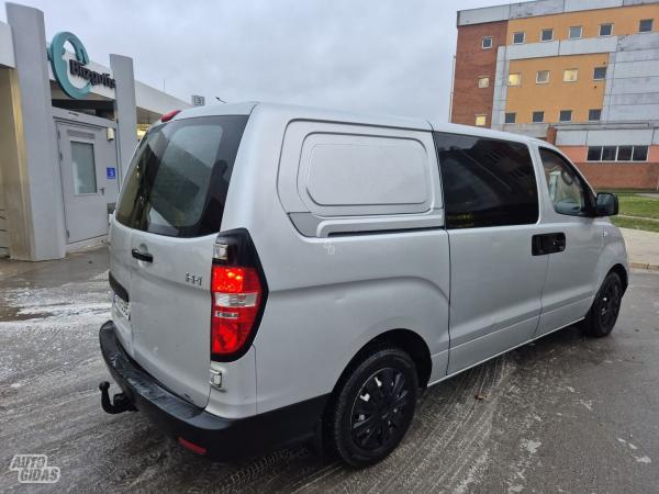 Hyundai H-1 2008 Šauļi, ar dzinēja tilpumu 2.50 L un nobraukumu 250 tūkst. km par 2500 €, foto 9 vietnē AUTOMOTO.COM.LV