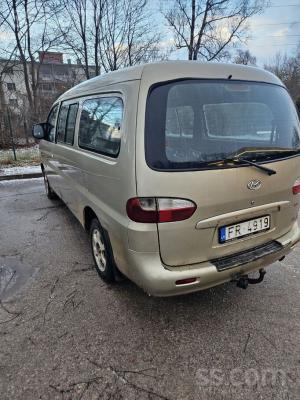 Hyundai H-1 2005 Rīga, ar dzinēja tilpumu 2.50 L un nobraukumu 365 tūkst. km par 1200 €, foto 3 vietnē AUTOMOTO.COM.LV