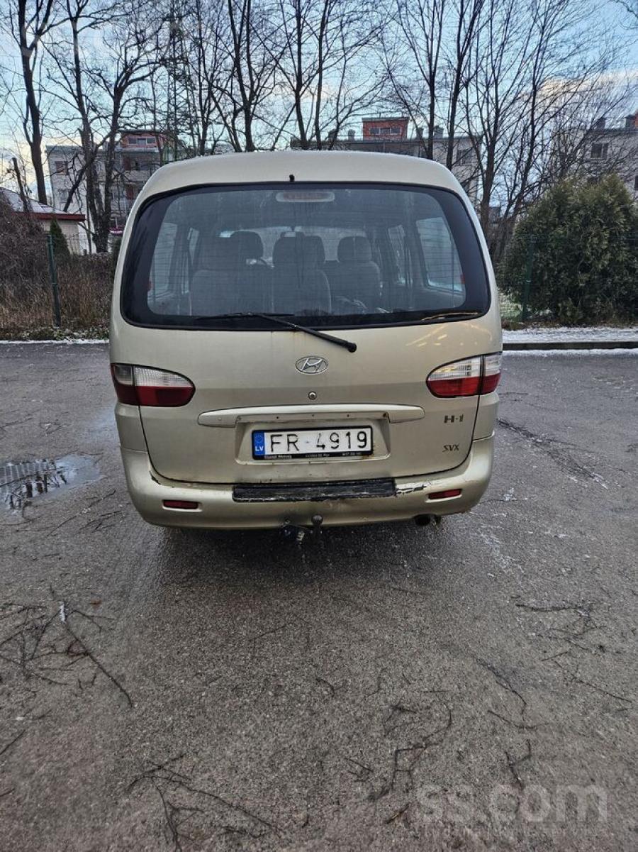 Hyundai H-1 2005 Rīga, ar dzinēja tilpumu 2.50 L un nobraukumu 365 tūkst. km par 1200 €, foto 4 vietnē AUTOMOTO.COM.LV
