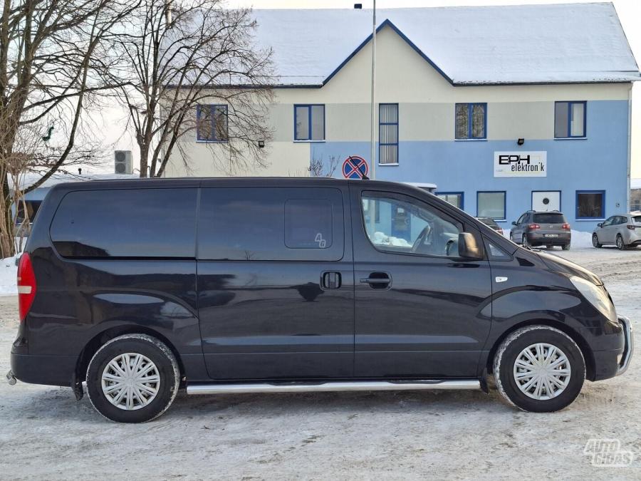 Hyundai H-1 2011 Šilutė, ar dzinēja tilpumu 2.50 L un nobraukumu 340 tūkst. km par 4999 €, foto 4 vietnē AUTOMOTO.COM.LV