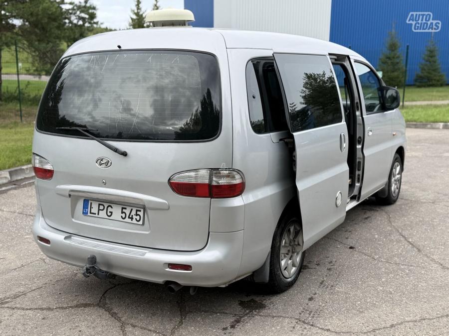 Хендай H-1 2006 в Шяуляй, объемом двигателя 2.50 л и пробегом 321 тыс. км за 2150 €, фото 7 на AUTOMOTO.COM.LV