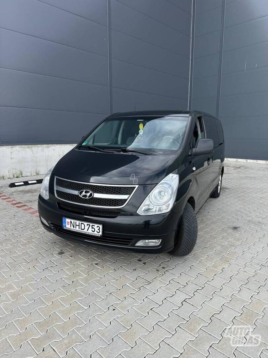 Хендай H-1 2011 в Шяуляй, объемом двигателя 2.50 л и пробегом 394 тыс. км за 6200 €, фото 1 на AUTOMOTO.COM.LV