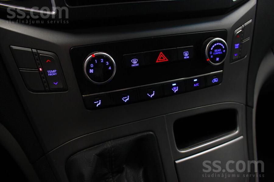 Balts Hyundai H-1 2018 Rīga, ar dzinēja tilpumu 2.50 L un nobraukumu 236 tūkst. km par 13500 €, foto 16 vietnē AUTOMOTO.COM.LV