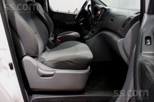 Balts Hyundai H-1 2018 Rīga, ar dzinēja tilpumu 2.50 L un nobraukumu 236 tūkst. km par 13500 €, foto 20 vietnē AUTOMOTO.COM.LV