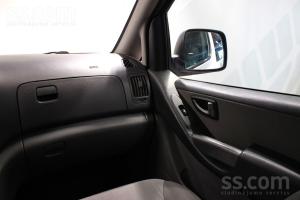 Balts Hyundai H-1 2018 Rīga, ar dzinēja tilpumu 2.50 L un nobraukumu 236 tūkst. km par 13500 €, foto 29 vietnē AUTOMOTO.COM.LV