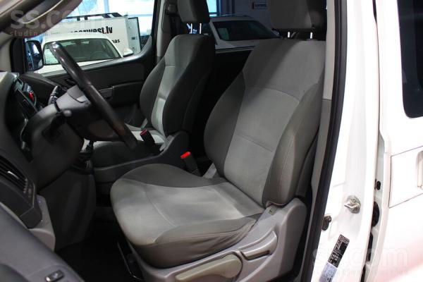 Balts Hyundai H-1 2018 Rīga, ar dzinēja tilpumu 2.50 L un nobraukumu 236 tūkst. km par 13500 €, foto 10 vietnē AUTOMOTO.COM.LV