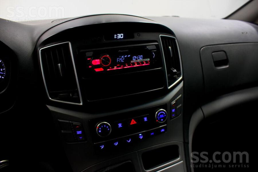 Balts Hyundai H-1 2018 Rīga, ar dzinēja tilpumu 2.50 L un nobraukumu 236 tūkst. km par 13500 €, foto 15 vietnē AUTOMOTO.COM.LV