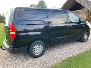 Melns Hyundai H1 2008 Viļņa, ar dzinēja tilpumu 2.50 L un nobraukumu 299 tūkst. km par 2500 €, foto 5 vietnē AUTOMOTO.COM.LV