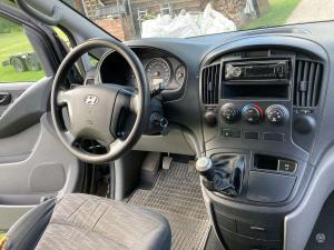 Melns Hyundai H1 2008 Viļņa, ar dzinēja tilpumu 2.50 L un nobraukumu 299 tūkst. km par 2500 €, foto 6 vietnē AUTOMOTO.COM.LV