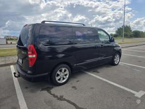 Melns Hyundai H1 2010 Panevēža, ar dzinēja tilpumu 2.50 L un nobraukumu 283 tūkst. km par 6800 €, foto 5 vietnē AUTOMOTO.COM.LV