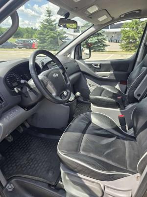 Melns Hyundai H1 2010 Panevēža, ar dzinēja tilpumu 2.50 L un nobraukumu 283 tūkst. km par 6800 €, foto 8 vietnē AUTOMOTO.COM.LV