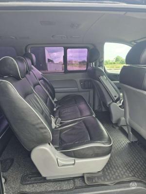 Melns Hyundai H1 2010 Panevēža, ar dzinēja tilpumu 2.50 L un nobraukumu 283 tūkst. km par 6800 €, foto 13 vietnē AUTOMOTO.COM.LV