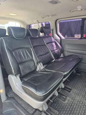 Melns Hyundai H1 2010 Panevēža, ar dzinēja tilpumu 2.50 L un nobraukumu 283 tūkst. km par 6800 €, foto 16 vietnē AUTOMOTO.COM.LV