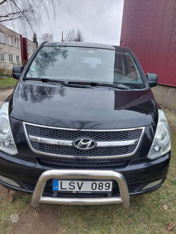 Black Hyundai H1 2011 in Silute, with an engine capacity of 0.00 L and mileage of 345 thousand km for 5500 €, photo 1 on AUTOMOTO.COM.LV