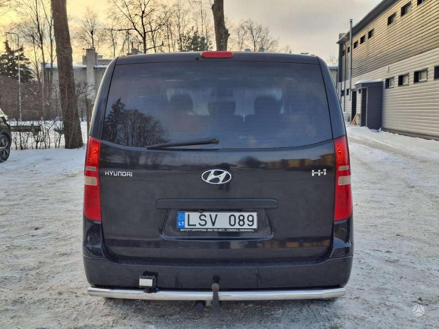 Melns Hyundai H1 2011 Šilutė, ar dzinēja tilpumu 2.50 L un nobraukumu 340 tūkst. km par 4999 €, foto 12 vietnē AUTOMOTO.COM.LV