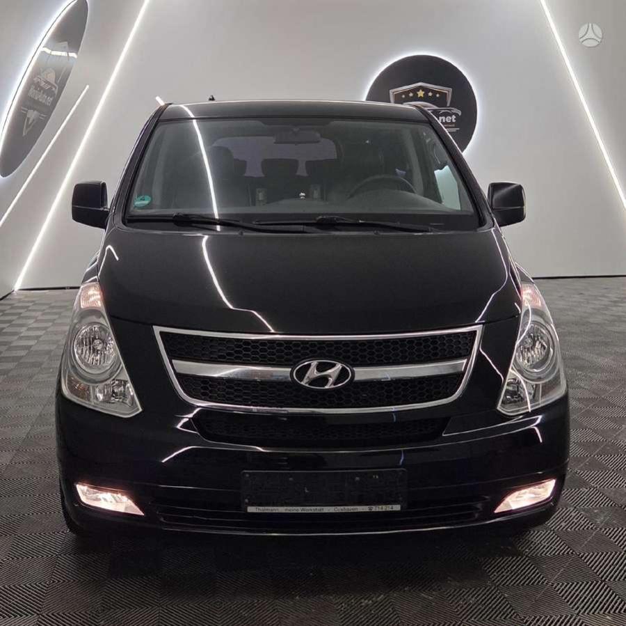 Black Hyundai H1 2011 in Marijampole, with an engine capacity of 2.50 L and mileage of 221 thousand km for 7999 €, photo 28 on AUTOMOTO.COM.LV