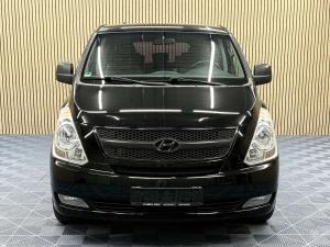 Черный Хендай Н1 2011 в Мариямполе, объемом двигателя 2.50 л и пробегом 217 тыс. км за 7350 €, фото 4 на AUTOMOTO.COM.LV