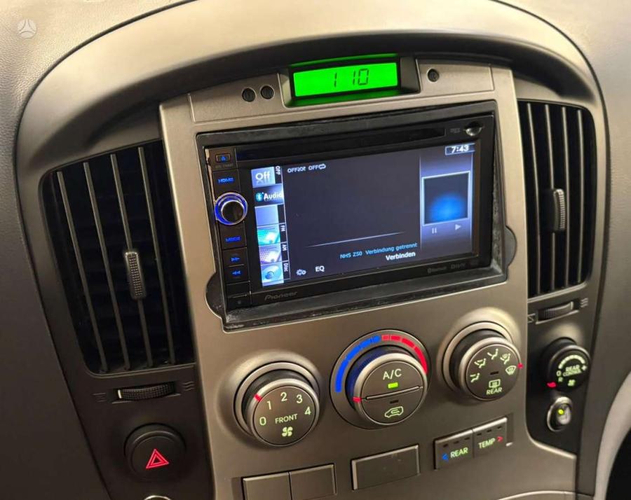 Melns Hyundai H1 2013 Marijampole, ar dzinēja tilpumu 2.50 L un nobraukumu 234 tūkst. km par 9650 €, foto 9 vietnē AUTOMOTO.COM.LV