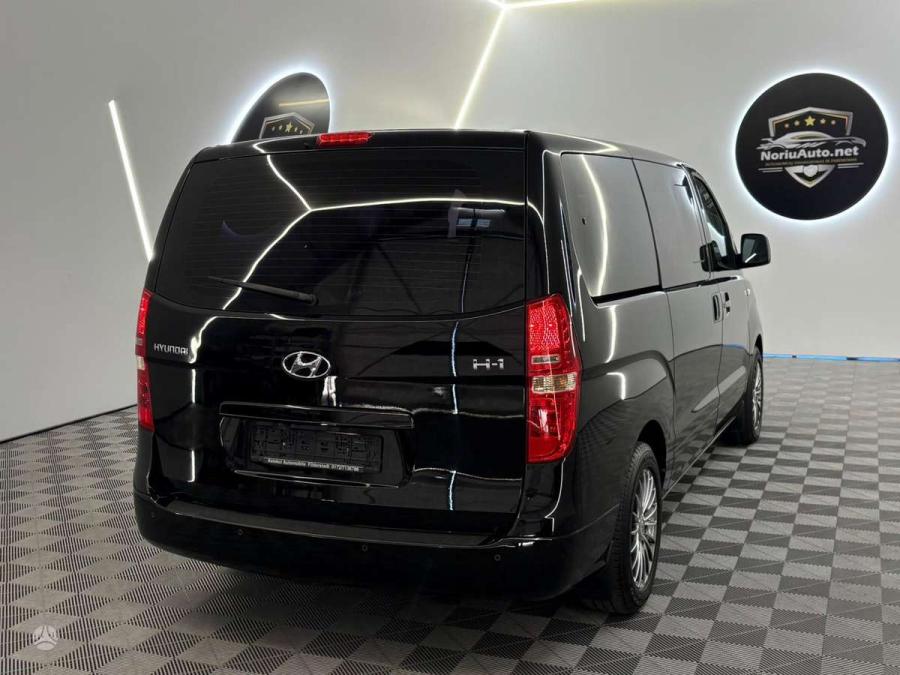 Черный Хендай Н1 2013 в Мариямполе, объемом двигателя 2.50 л и пробегом 234 тыс. км за 8999 €, фото 26 на AUTOMOTO.COM.LV