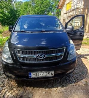 Melns Hyundai H1 2008 Ogre, ar dzinēja tilpumu 2.50 L un nobraukumu 421 tūkst. km par 3500 €, foto  vietnē AUTOMOTO.COM.LV