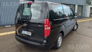 Melns Hyundai H1 2012 Rīga, ar dzinēja tilpumu 2.50 L un nobraukumu 298 tūkst. km par 6950 €, foto 5 vietnē AUTOMOTO.COM.LV