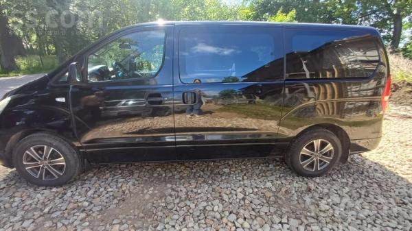 Melns Hyundai H1 2008 Ogre, ar dzinēja tilpumu 2.50 L un nobraukumu 421 tūkst. km par 4500 €, foto 8 vietnē AUTOMOTO.COM.LV