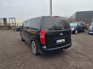 Melns Hyundai H1 2013 Rīga, ar dzinēja tilpumu 2.50 L un nobraukumu 262 tūkst. km par 9190 €, foto 8 vietnē AUTOMOTO.COM.LV