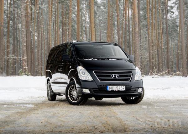 Melns Hyundai H1 2013 Rīga, ar dzinēja tilpumu 2.50 L un nobraukumu 262 tūkst. km par 9190 €, foto 2 vietnē AUTOMOTO.COM.LV