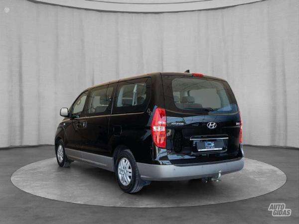 Melns Hyundai H1 2017 Marijampole, ar dzinēja tilpumu 2.50 L un nobraukumu 120 tūkst. km par 15450 €, foto 7 vietnē AUTOMOTO.COM.LV