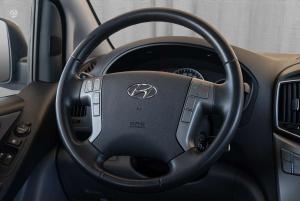 Melns Hyundai H1 2017 Marijampole, ar dzinēja tilpumu 2.48 L un nobraukumu 120 tūkst. km par 14750 €, foto 13 vietnē AUTOMOTO.COM.LV