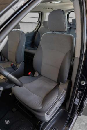 Melns Hyundai H1 2017 Marijampole, ar dzinēja tilpumu 2.48 L un nobraukumu 120 tūkst. km par 14750 €, foto 22 vietnē AUTOMOTO.COM.LV
