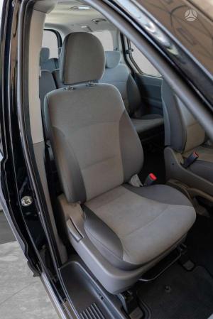 Melns Hyundai H1 2017 Marijampole, ar dzinēja tilpumu 2.48 L un nobraukumu 120 tūkst. km par 14750 €, foto 30 vietnē AUTOMOTO.COM.LV