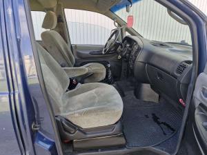 Blue Hyundai H1 2006 in Trakai, with an engine capacity of 2.50 L and mileage of 262 thousand km for 4200 €, photo 11 on AUTOMOTO.COM.LV