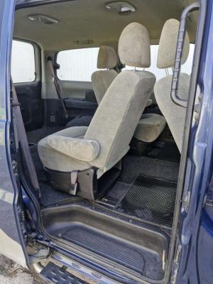 Blue Hyundai H1 2006 in Trakai, with an engine capacity of 2.50 L and mileage of 262 thousand km for 4200 €, photo 19 on AUTOMOTO.COM.LV