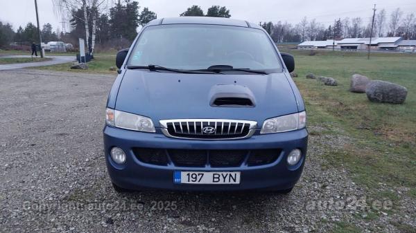 Zils Hyundai H1 2008 Tallina, ar dzinēja tilpumu 2.50 L un nobraukumu 296 tūkst. km par 3100 €, foto 1 vietnē AUTOMOTO.COM.LV