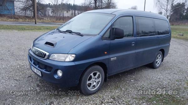 Zils Hyundai H1 2008 Tallina, ar dzinēja tilpumu 2.50 L un nobraukumu 296 tūkst. km par 3100 €, foto 5 vietnē AUTOMOTO.COM.LV