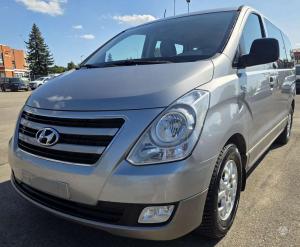 Pelēks Hyundai H1 2013 Marijampole, ar dzinēja tilpumu 2.50 L un nobraukumu 226 tūkst. km par 7200 €, foto 9 vietnē AUTOMOTO.COM.LV