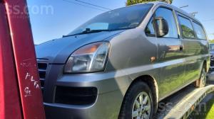 Pelēks Hyundai H1 2008 Daugavpils, ar dzinēja tilpumu 2.50 L un nobraukumu 169 tūkst. km par 2000 €, foto  vietnē AUTOMOTO.COM.LV
