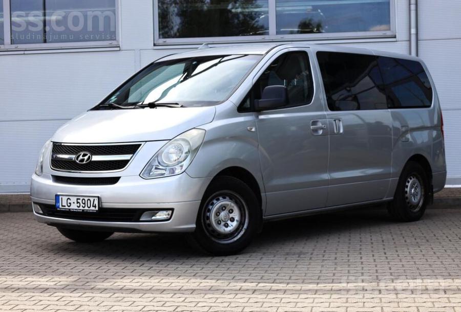 Pelēks Hyundai H1 2008 Rīga, ar dzinēja tilpumu 2.50 L un nobraukumu 0 tūkst. km par 5495 €, foto 1 vietnē AUTOMOTO.COM.LV