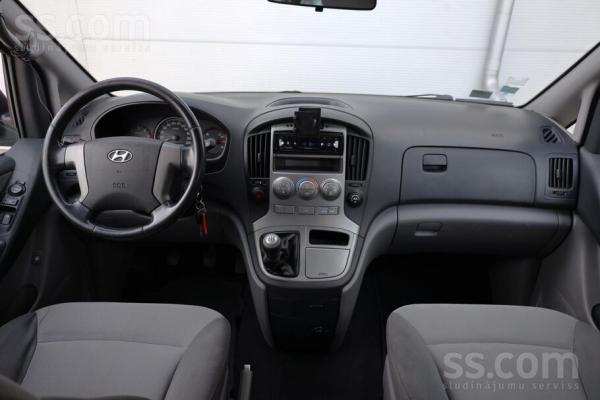 Pelēks Hyundai H1 2008 Rīga, ar dzinēja tilpumu 2.50 L un nobraukumu 0 tūkst. km par 5495 €, foto 7 vietnē AUTOMOTO.COM.LV