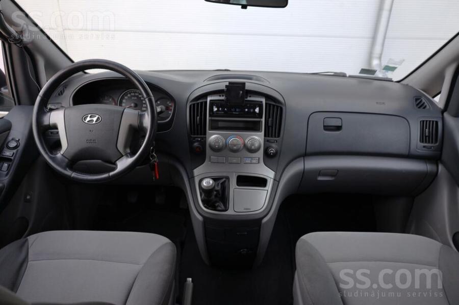 Pelēks Hyundai H1 2008 Rīga, ar dzinēja tilpumu 2.50 L un nobraukumu 0 tūkst. km par 5495 €, foto 8 vietnē AUTOMOTO.COM.LV
