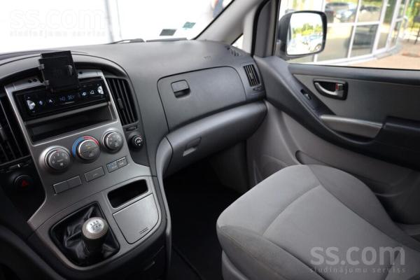 Pelēks Hyundai H1 2008 Rīga, ar dzinēja tilpumu 2.50 L un nobraukumu 0 tūkst. km par 5495 €, foto 9 vietnē AUTOMOTO.COM.LV
