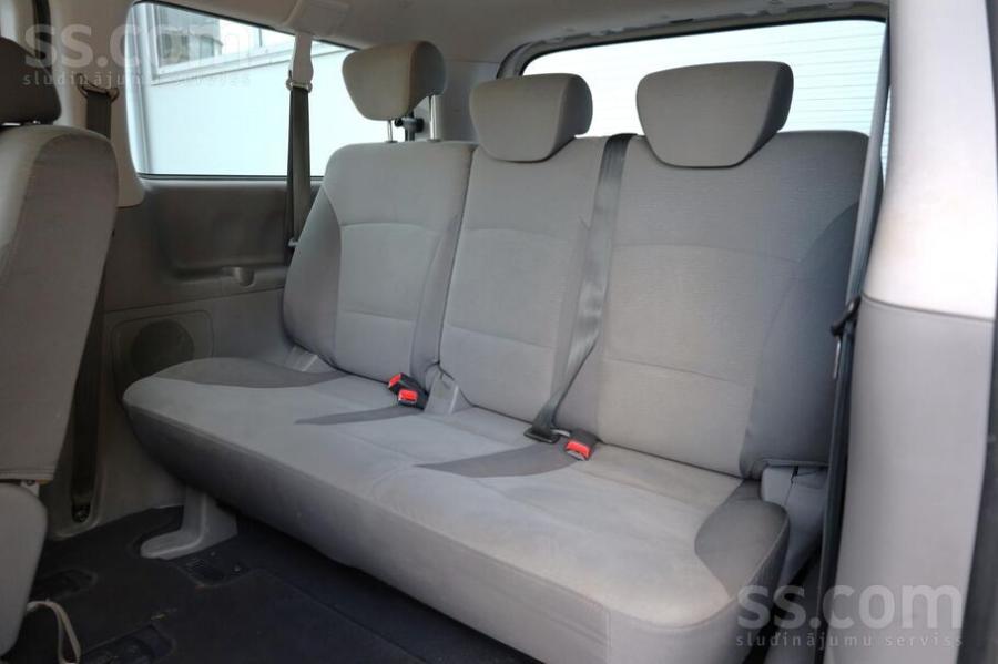 Pelēks Hyundai H1 2008 Rīga, ar dzinēja tilpumu 2.50 L un nobraukumu 0 tūkst. km par 5495 €, foto 16 vietnē AUTOMOTO.COM.LV