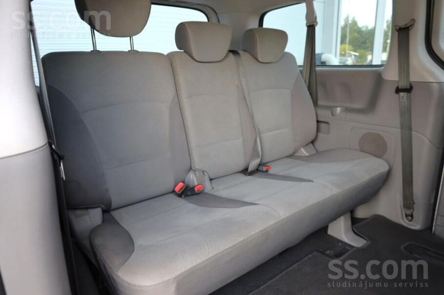 Pelēks Hyundai H1 2008 Rīga, ar dzinēja tilpumu 2.50 L un nobraukumu 0 tūkst. km par 5495 €, foto 18 vietnē AUTOMOTO.COM.LV