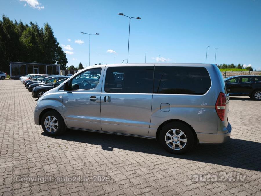 Серый Хендай Н1 2013 в Тарту, объемом двигателя 2.50 л и пробегом 174 тыс. км за 11999 €, фото 8 на AUTOMOTO.COM.LV