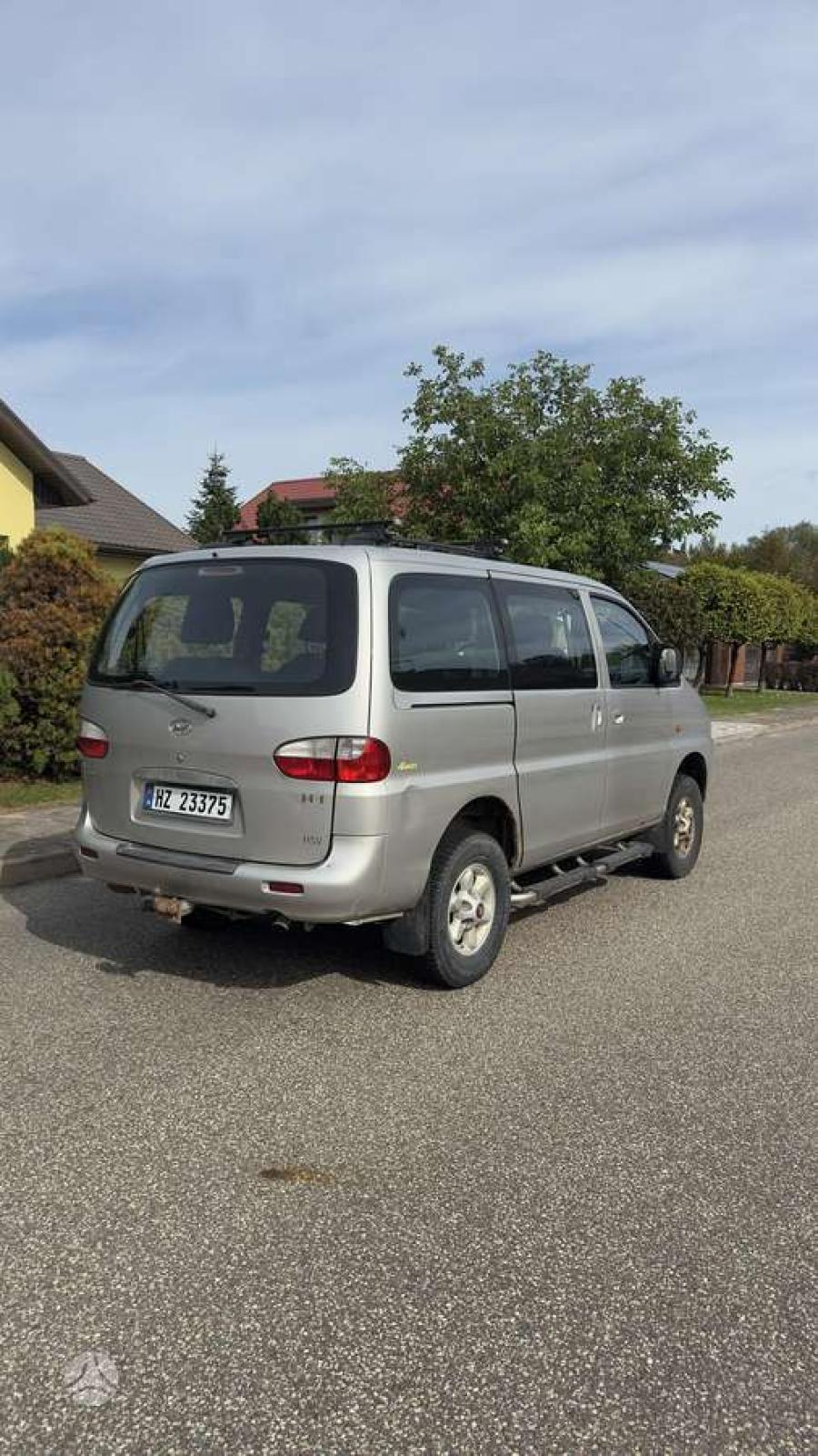 Hyundai H1 2003 in Kaunas, with an engine capacity of 2.48 L and mileage of 243 thousand km for 4799 €, photo 5 on AUTOMOTO.COM.LV