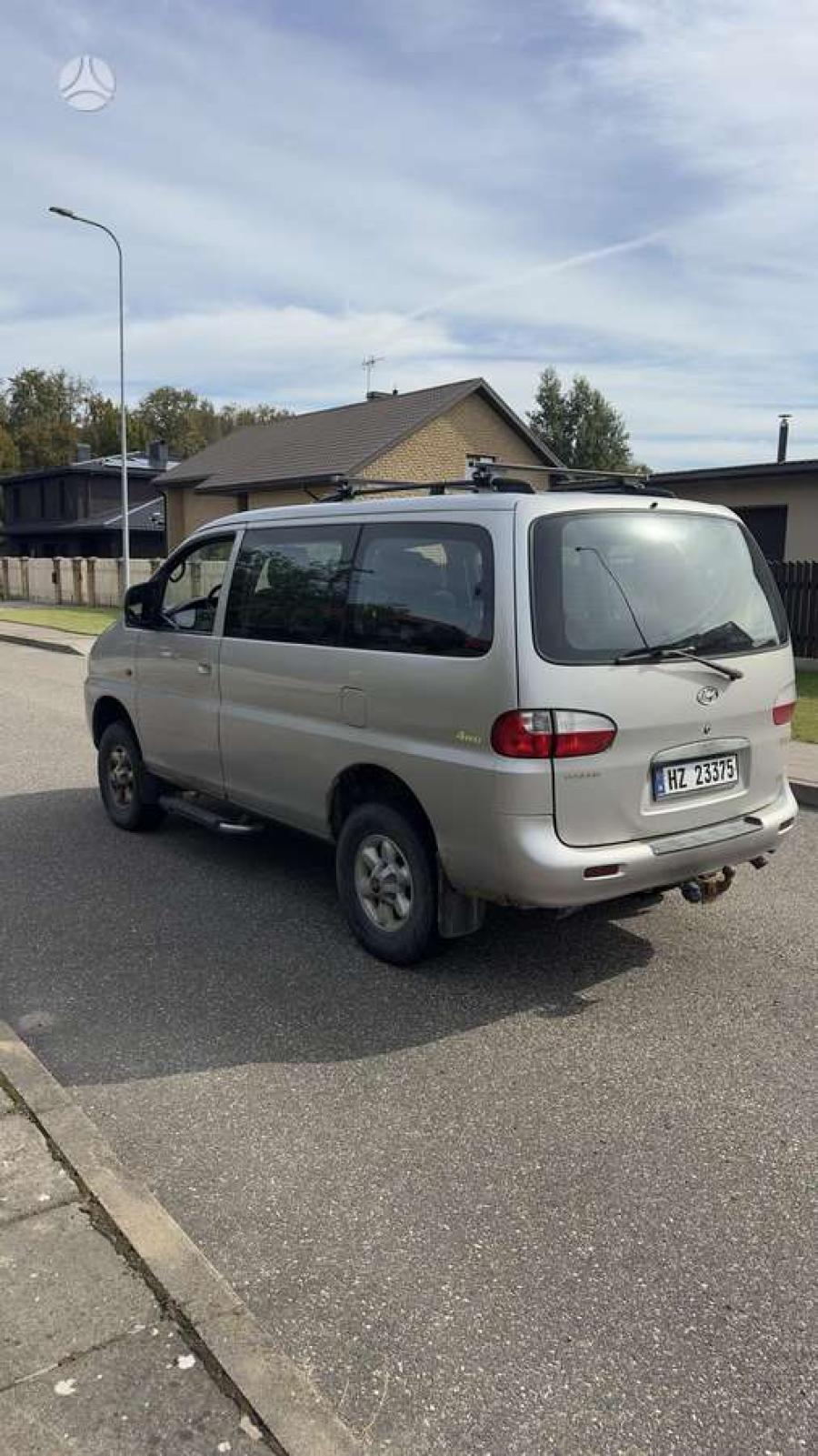 Hyundai H1 2003 in Kaunas, with an engine capacity of 2.48 L and mileage of 243 thousand km for 4799 €, photo 6 on AUTOMOTO.COM.LV
